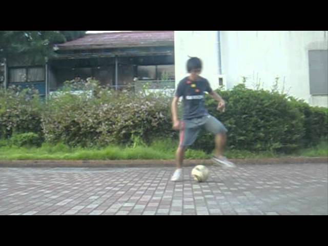 サッカー 抜き技 クロスステップ – マルセイユルーレット zidane roulette » 【Football skills】ドリブル ...