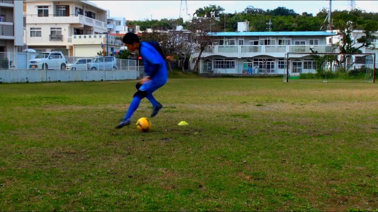 サッカー抜き技フェイント【マルセイユルーレット】 “La Roulette (Zidane’s spin move)” Soccer ...